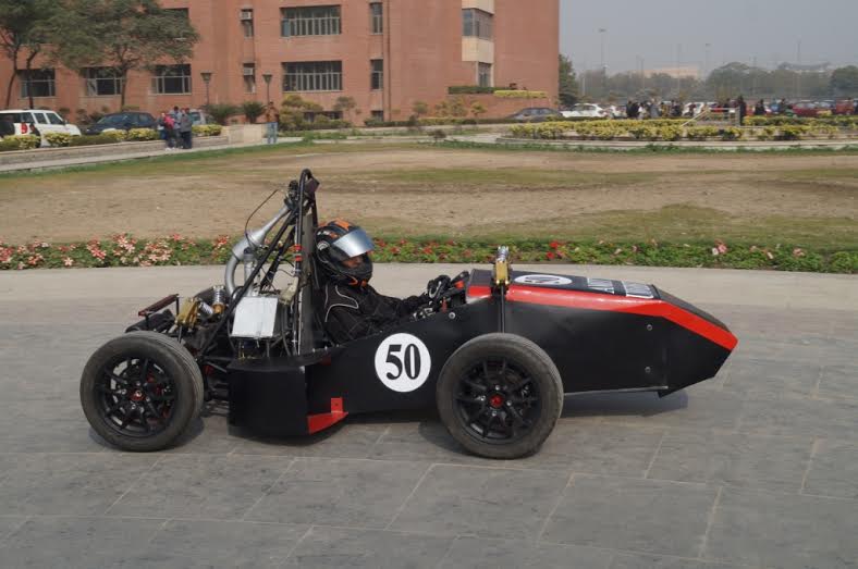 Students from Amity University Design Formula Racing Car | CollegeDekho